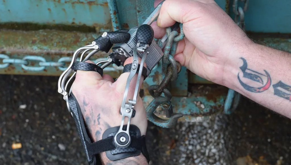 ThumbDriver - Naked Prosthetics